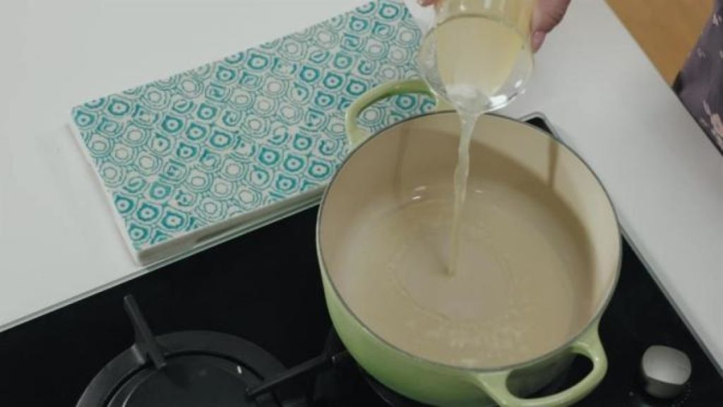 Bolo de Pina Colada - 24Kitchen - Veja as suas Receitas, Chefs e ...
